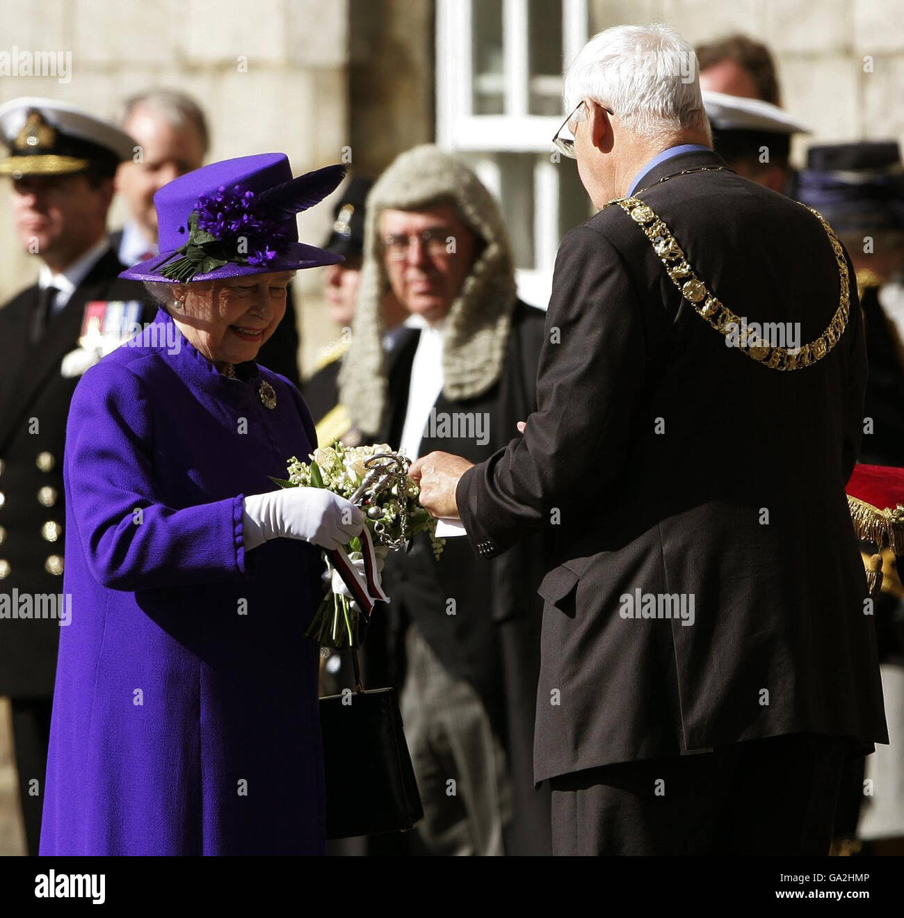 Her Majesty the Queen recieves the keys from the Lord Provost as she ...