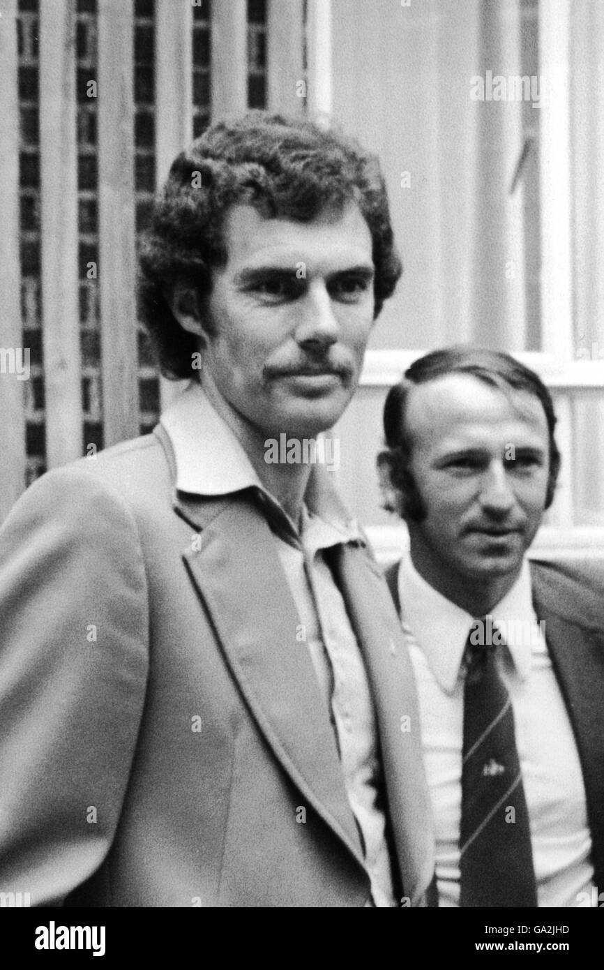 (L-R) Australia's Greg Chappell and Doug Walters outside their ...