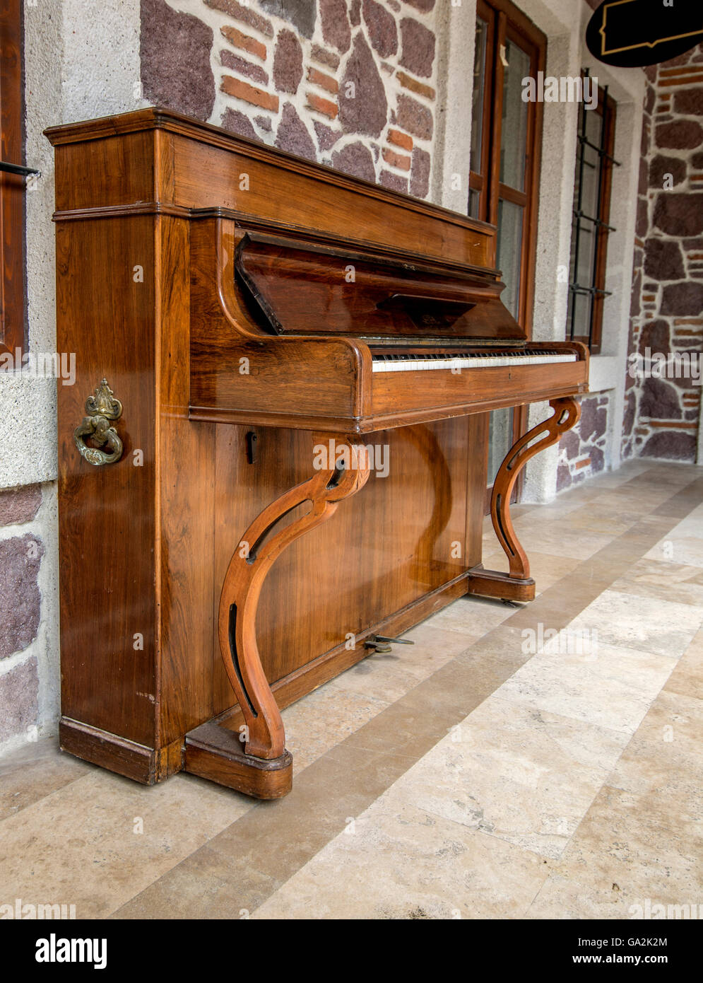 Old upright piano isolated hi-res stock photography and images - Alamy