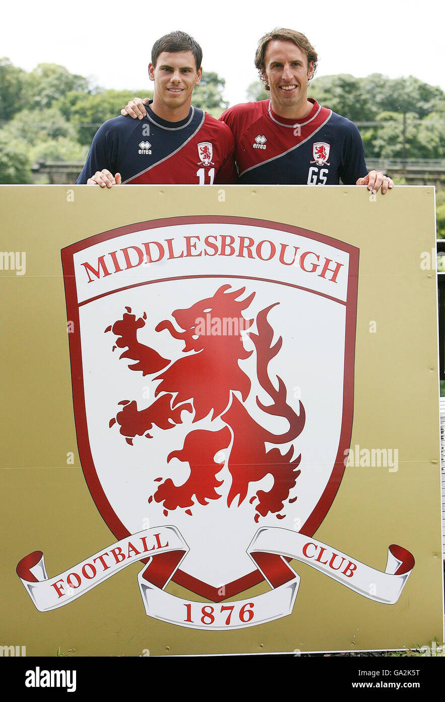 Middlesbrough football club logo hi-res stock photography and images ...