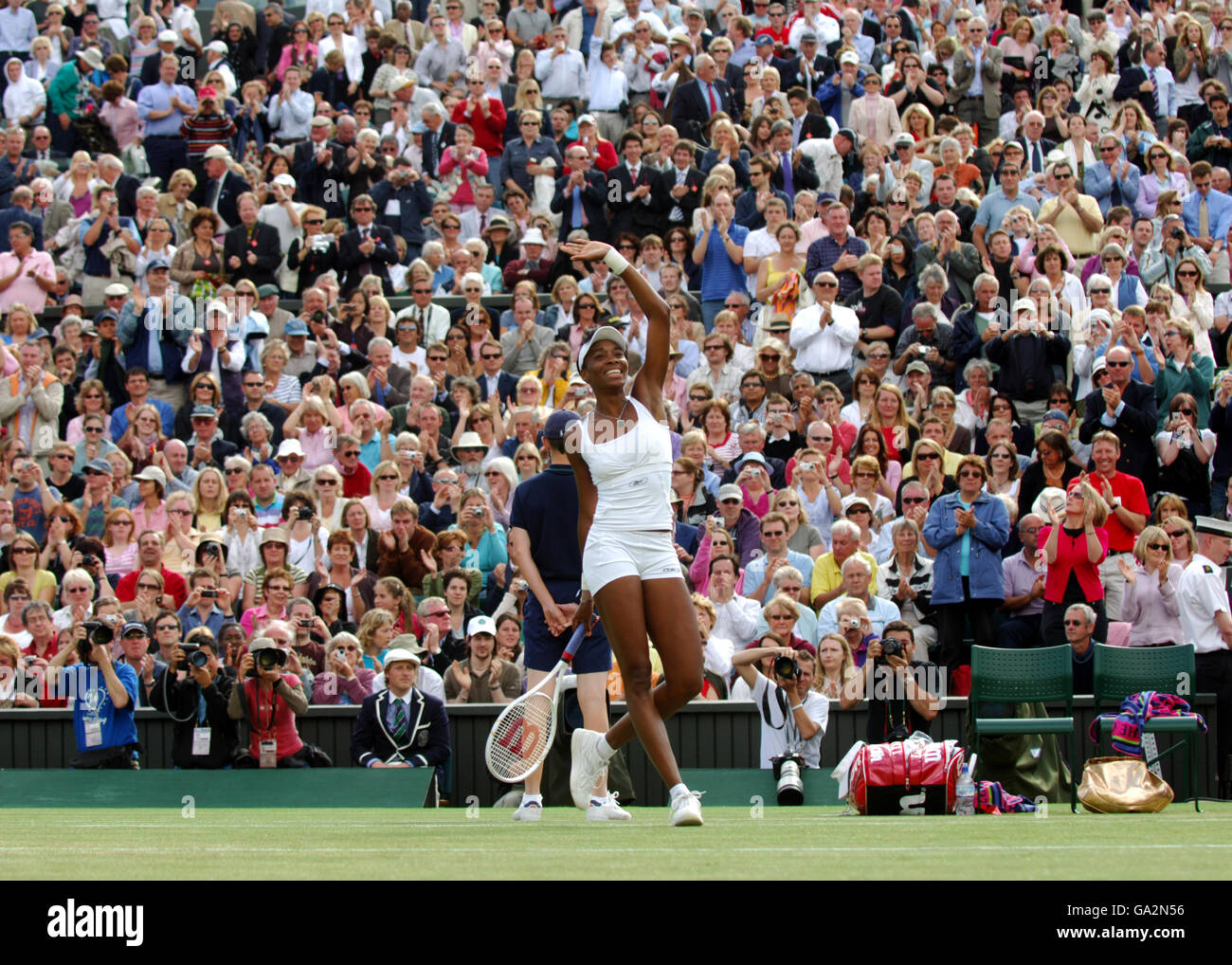 Ana ivanovic 2007 wimbledon hi-res stock photography and images - Alamy