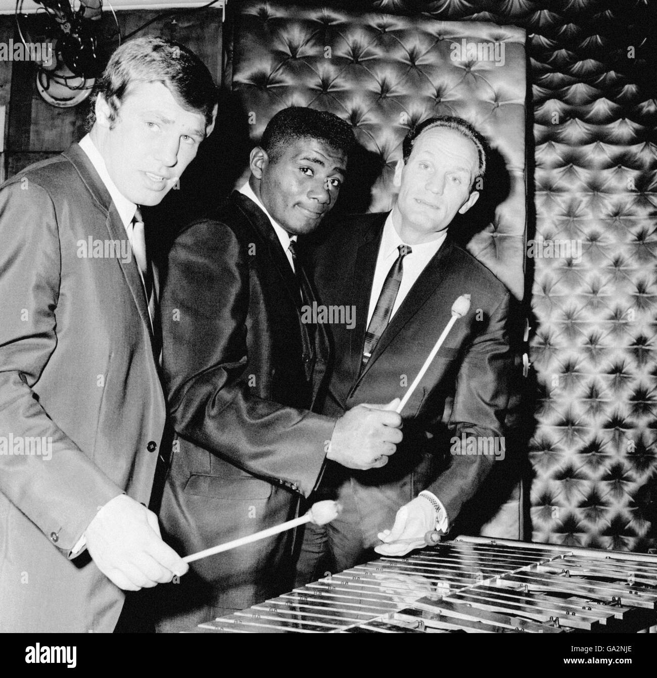 Boxing - Heavyweight Bout - Henry Cooper v Floyd Patterson - Build Up ...