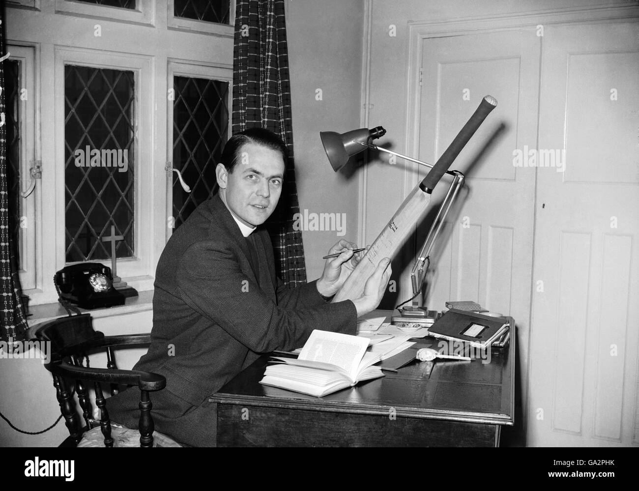 David sheppard cricket hi-res stock photography and images - Alamy