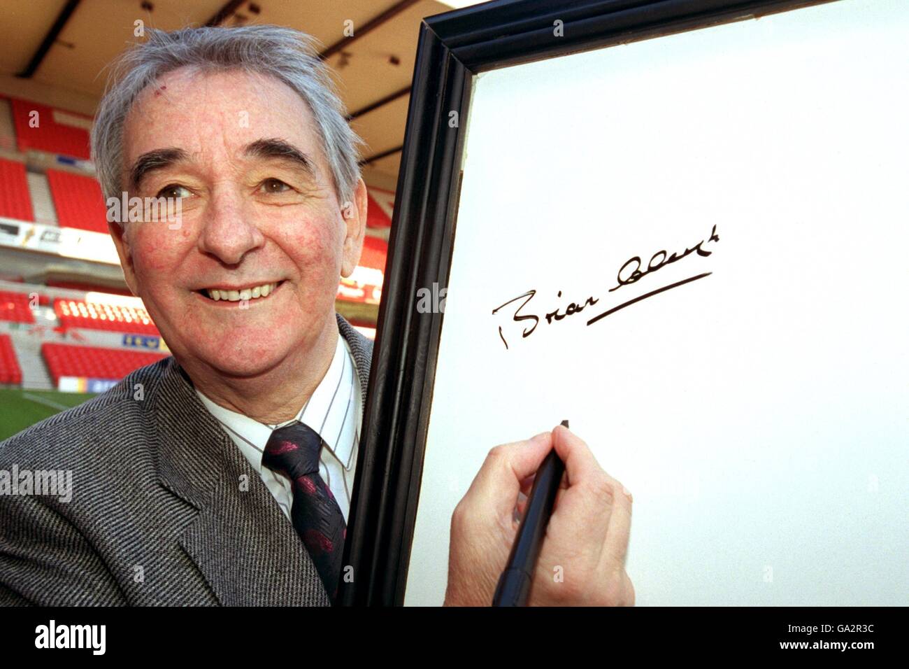 Former nottingham forest manager brian clough nottingham forest hi-res ...