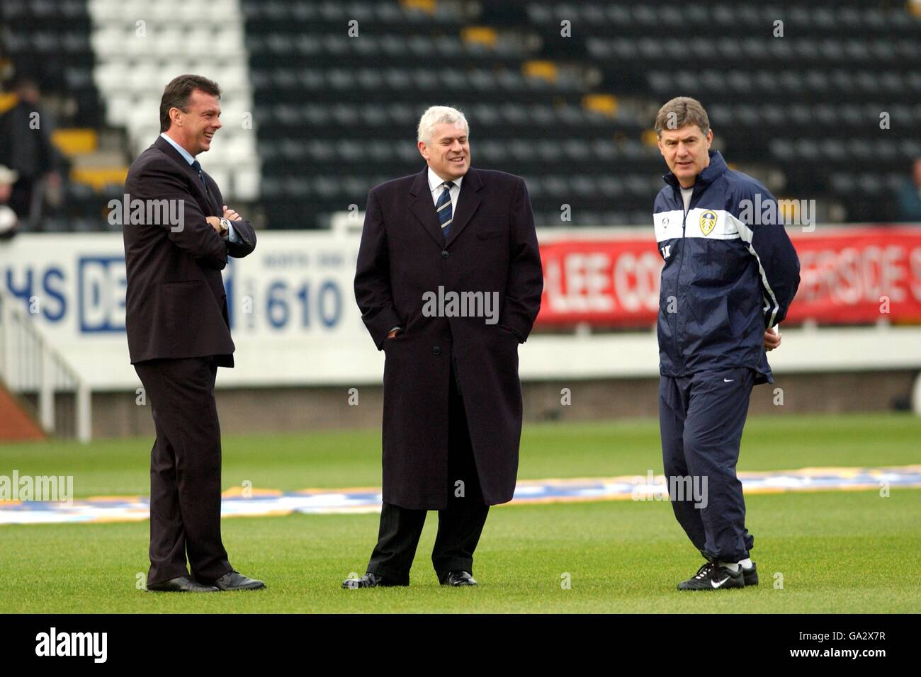 (L to R) Leeds United's manager David O'Leary, Chairman Peter Ridsdale ...
