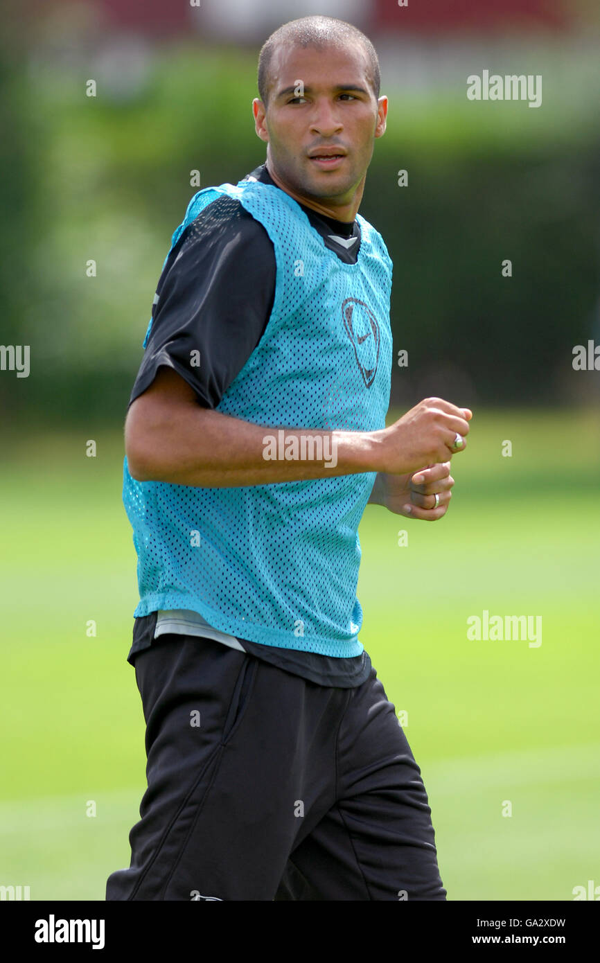 Soccer - Barclays Premier League - Fulham Training - Motspur Park ...