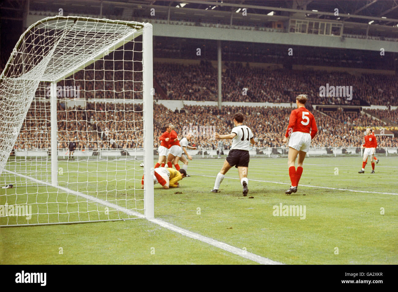 England v West Germany - 1966 World Cup Final - Wembley Stadium ...
