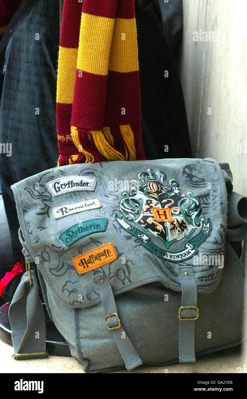 Waterstones book shop edinburgh hi-res stock photography and images - Alamy