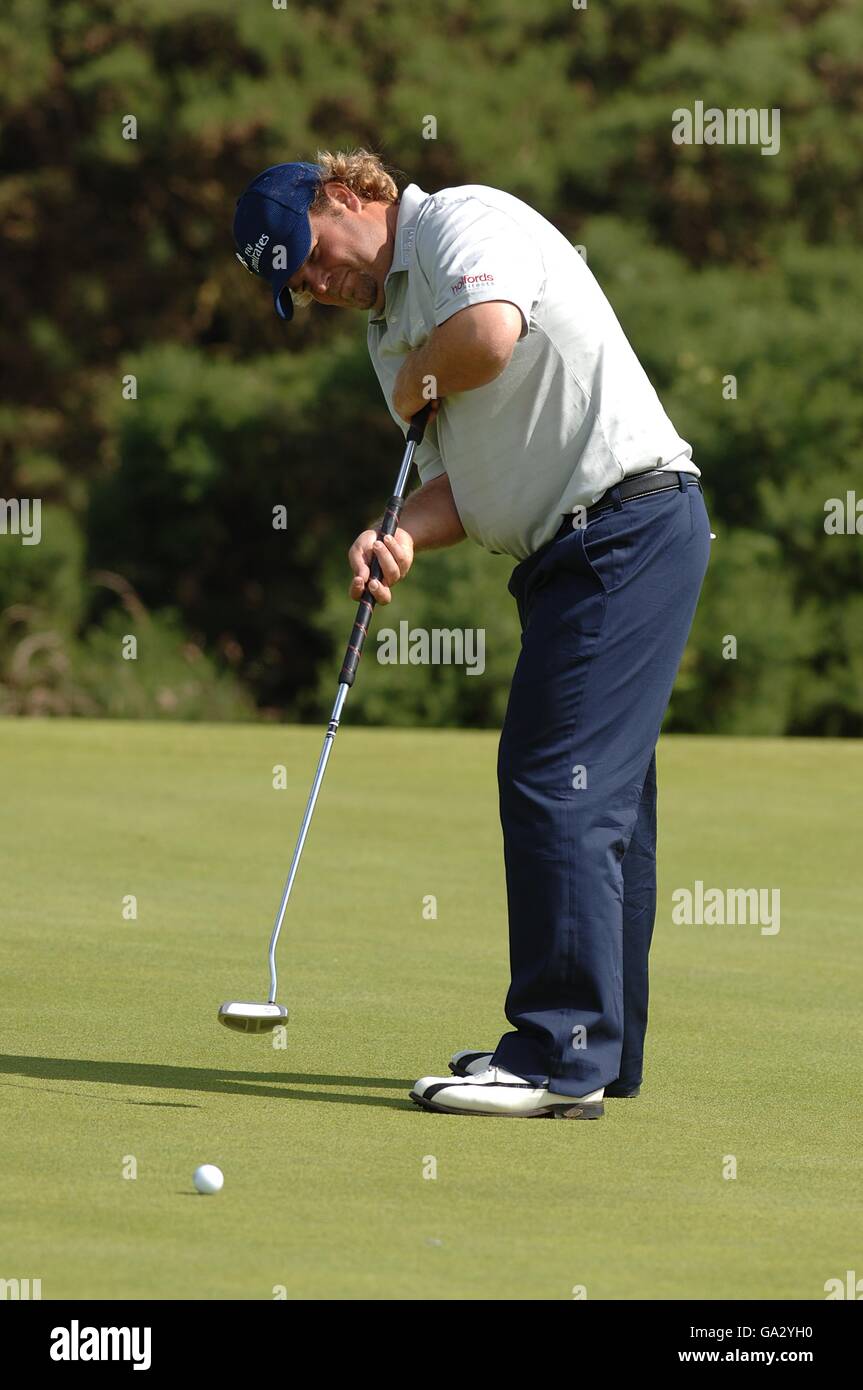 Ross bain hi-res stock photography and images - Alamy