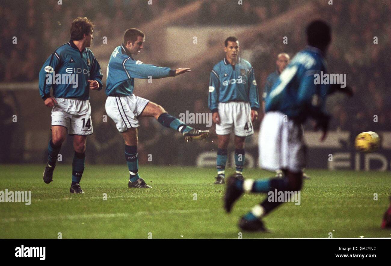 Sport football kevin horlock hi-res stock photography and images - Alamy