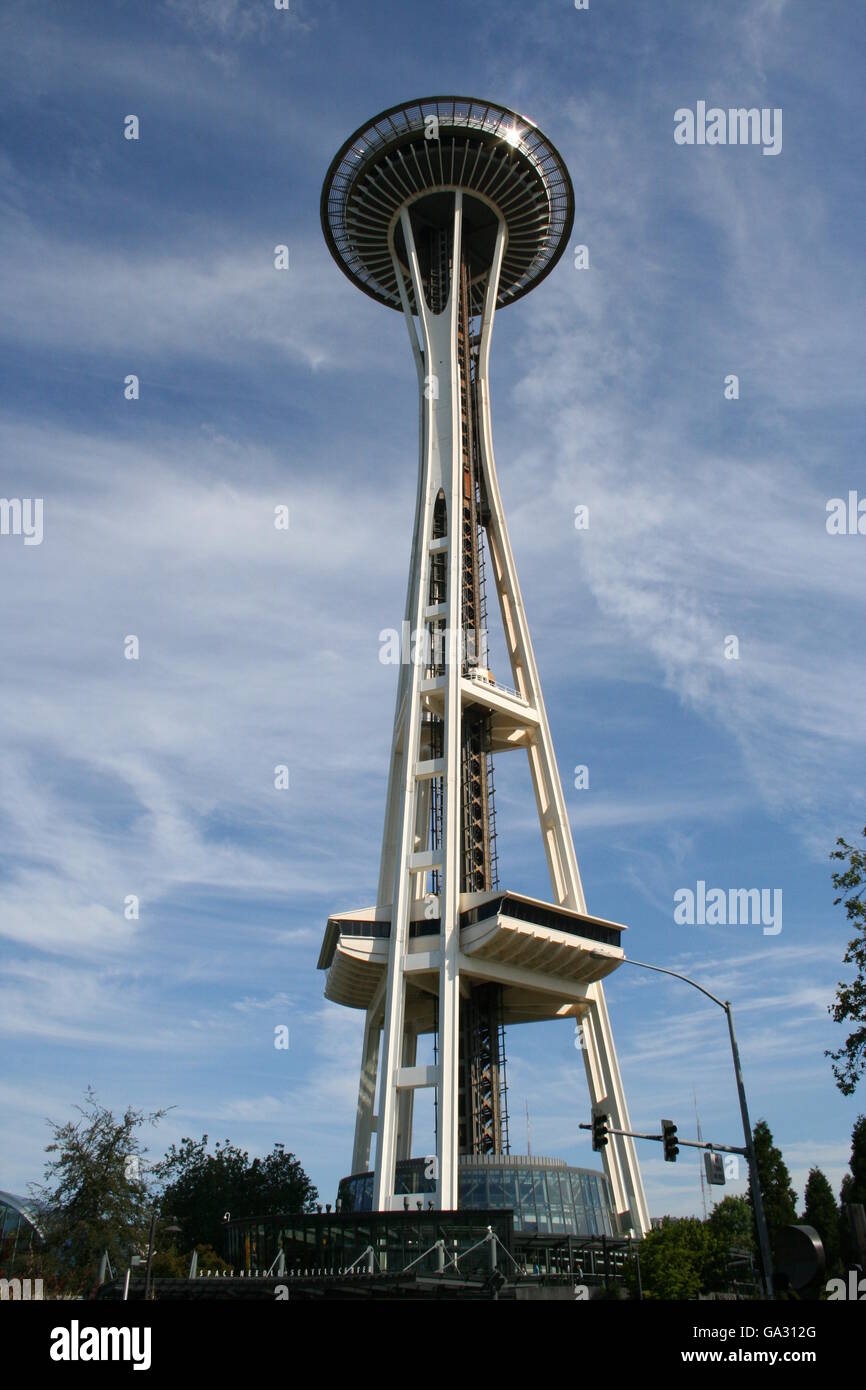 Space needle building hi-res stock photography and images - Alamy