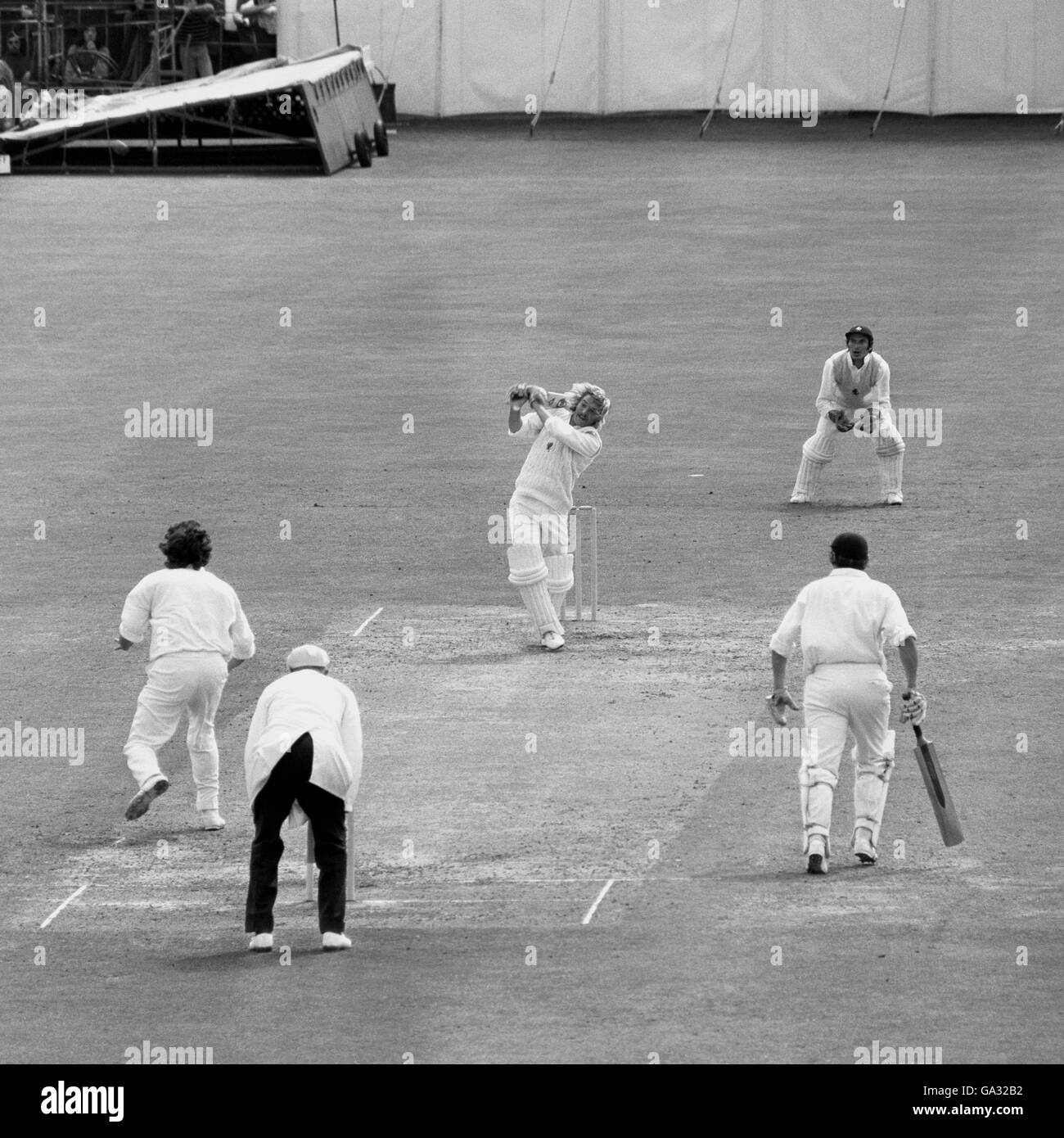 Cricket - Peter Denning Stock Photo - Alamy