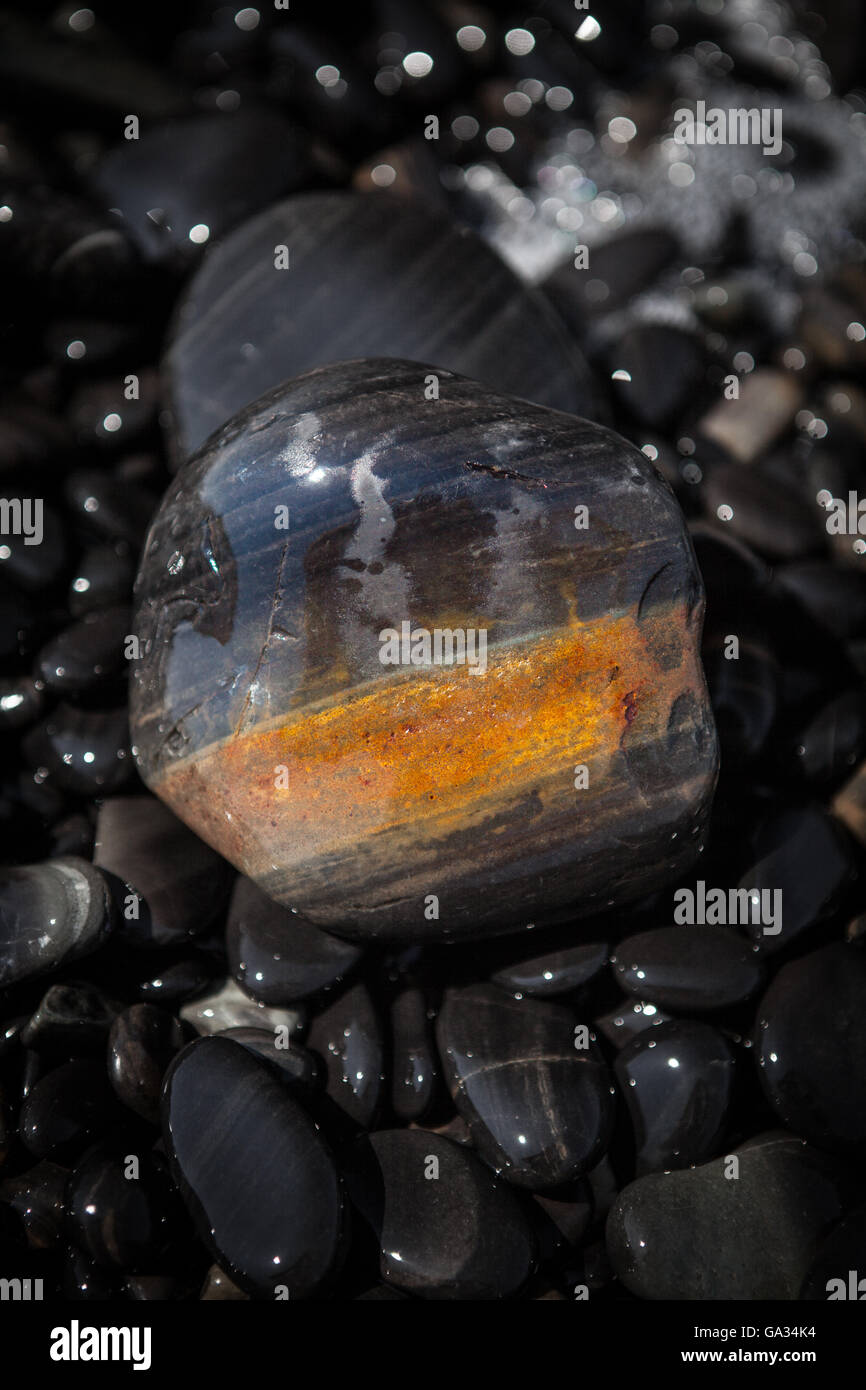 Pebble based hi-res stock photography and images - Alamy
