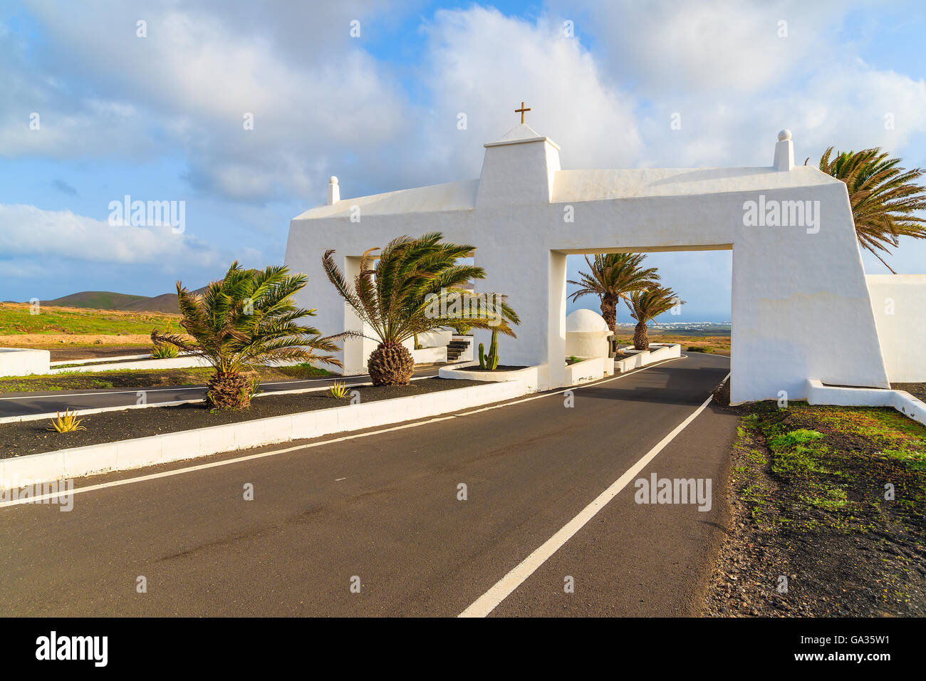 Town gate design hi-res stock photography and images - Alamy
