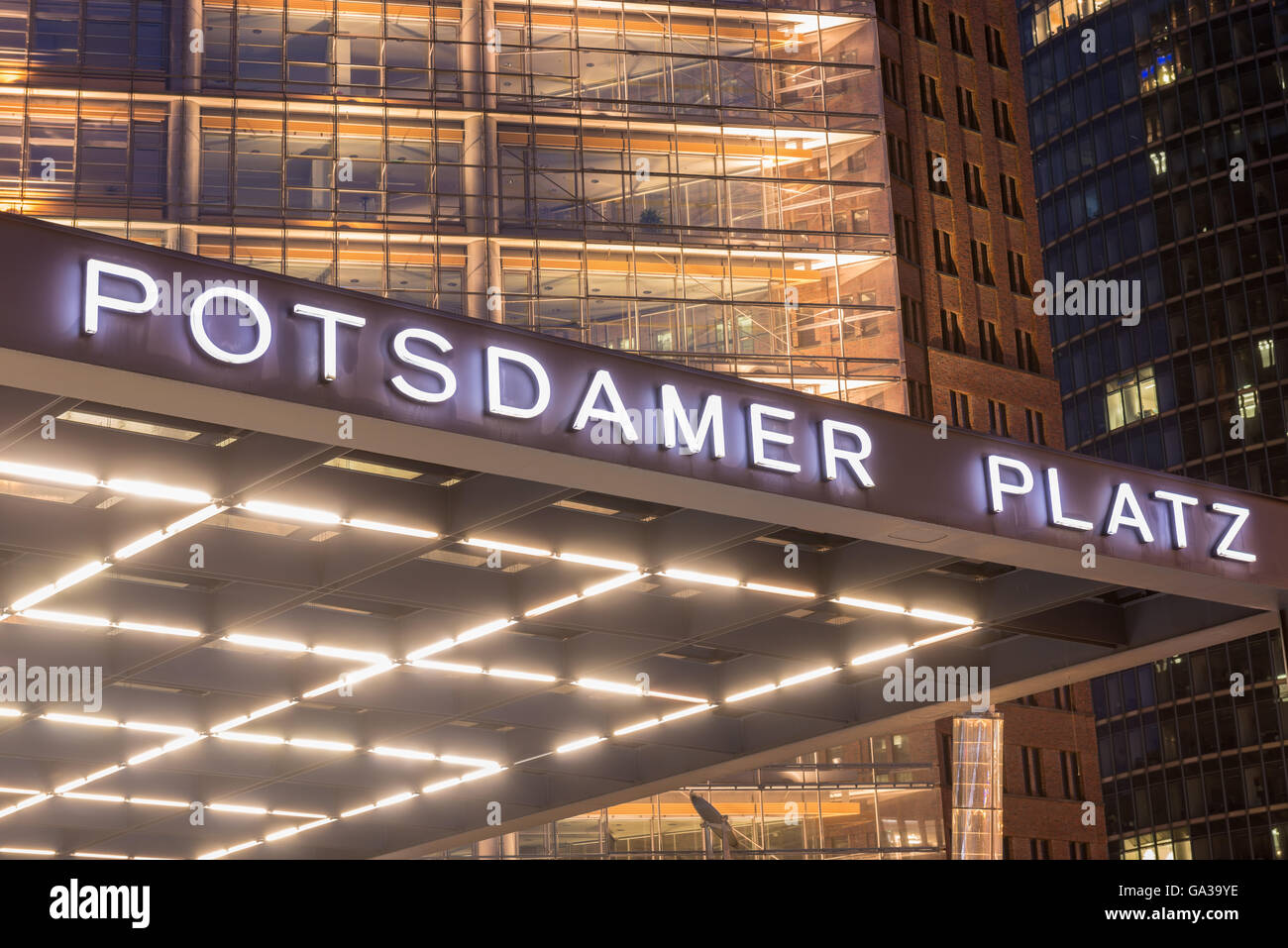 Postdamer street hi-res stock photography and images - Alamy