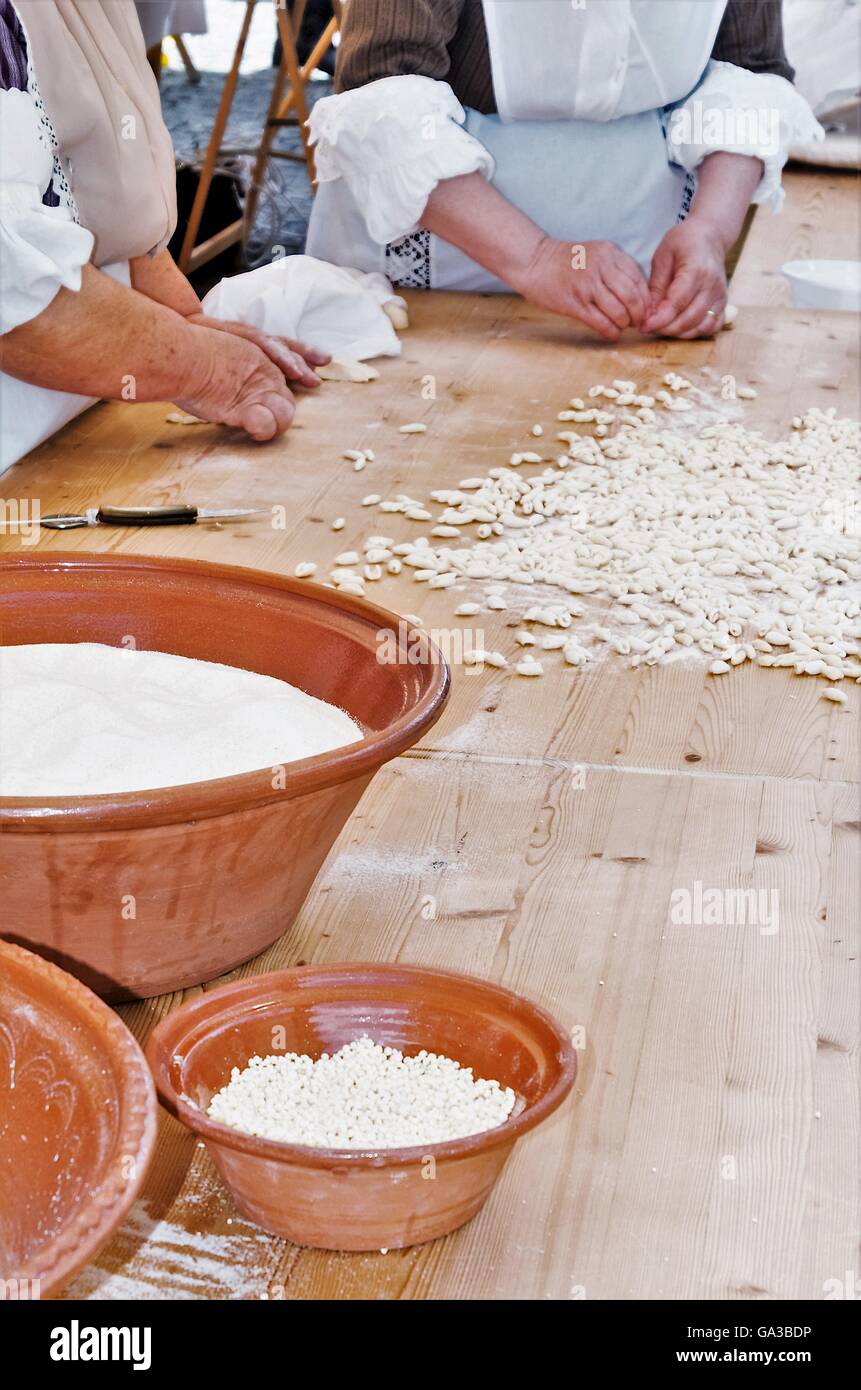 Traditional handmade italian pasta hi-res stock photography and images ...