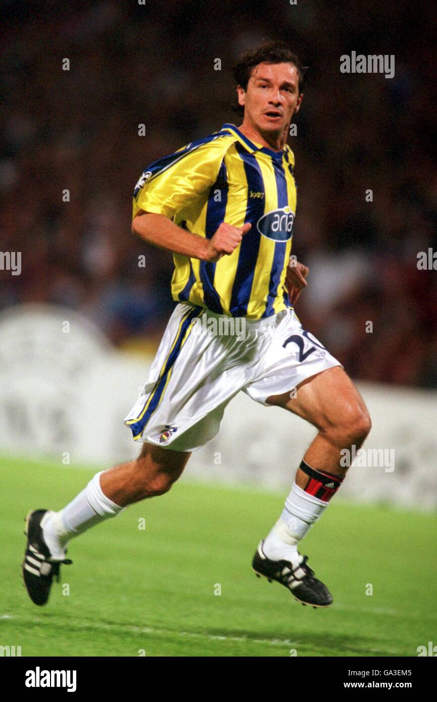 Olympique lyonnais v fenerbahce hi-res stock photography and images - Alamy
