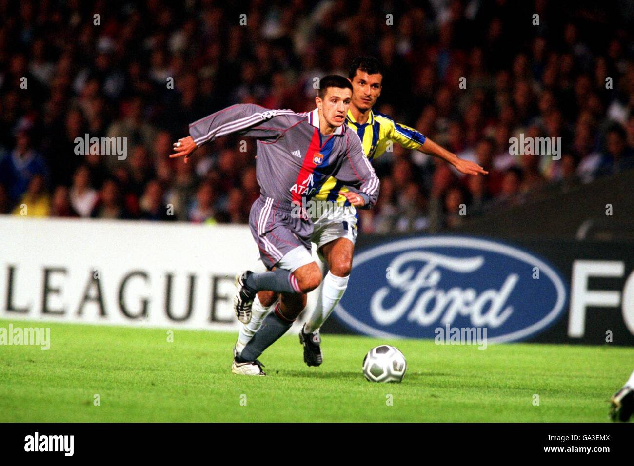 Olympique lyonnais v fenerbahce hi-res stock photography and images - Alamy