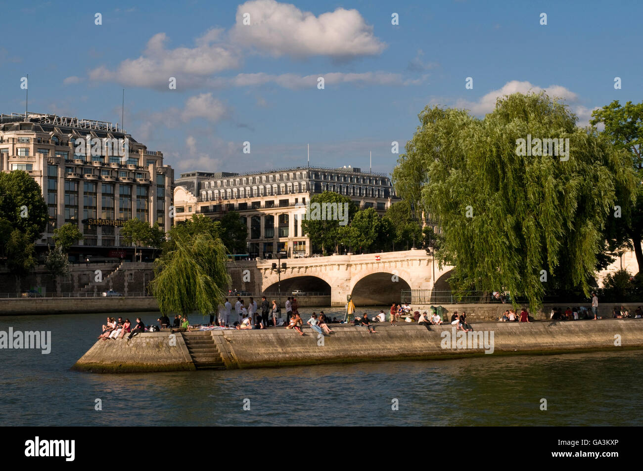 Square du Vert-Galant, Ile de la Cite, Paris, France, Europe Stock ...