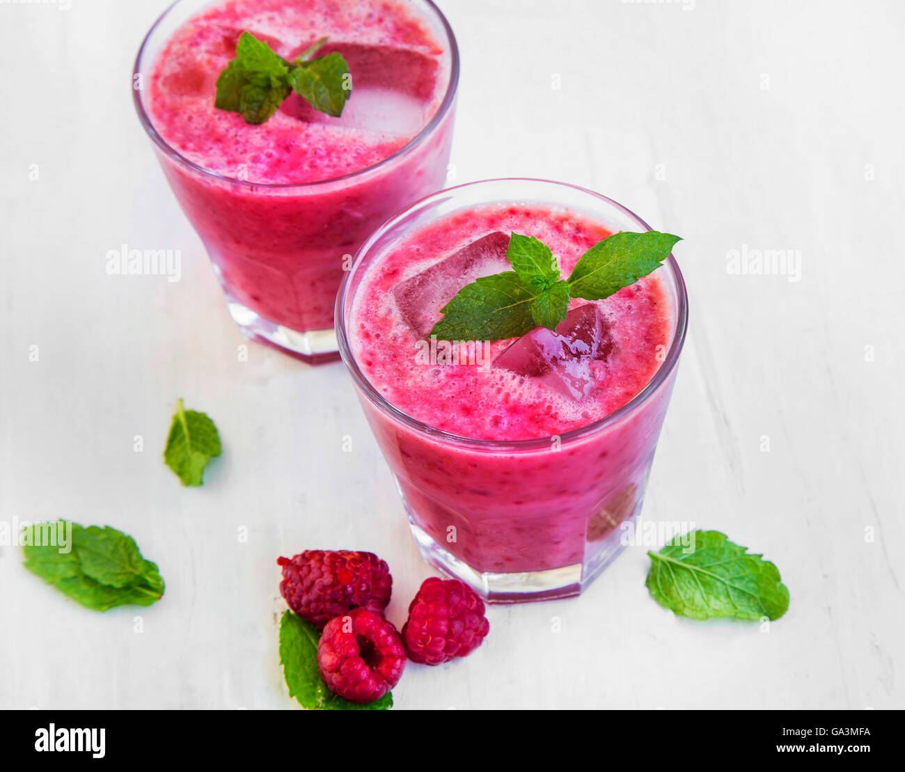 Closeup raspberries mint leaves hi-res stock photography and images - Alamy