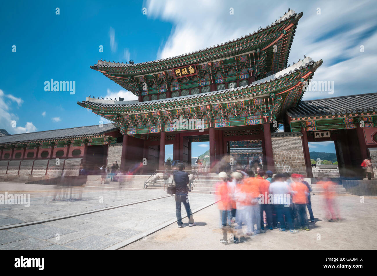 Gyeongbokgung palace gates hi-res stock photography and images - Alamy