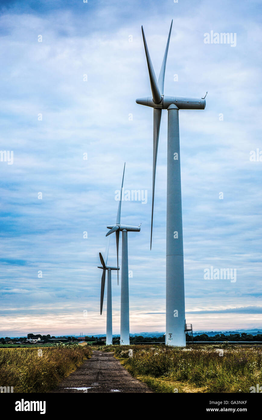 Dusk farm wind hi-res stock photography and images - Alamy