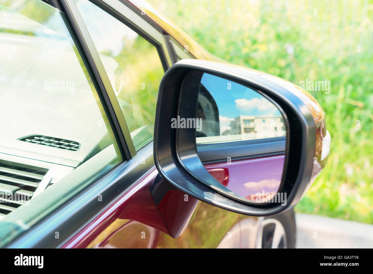 Rear mirrow hi-res stock photography and images - Alamy