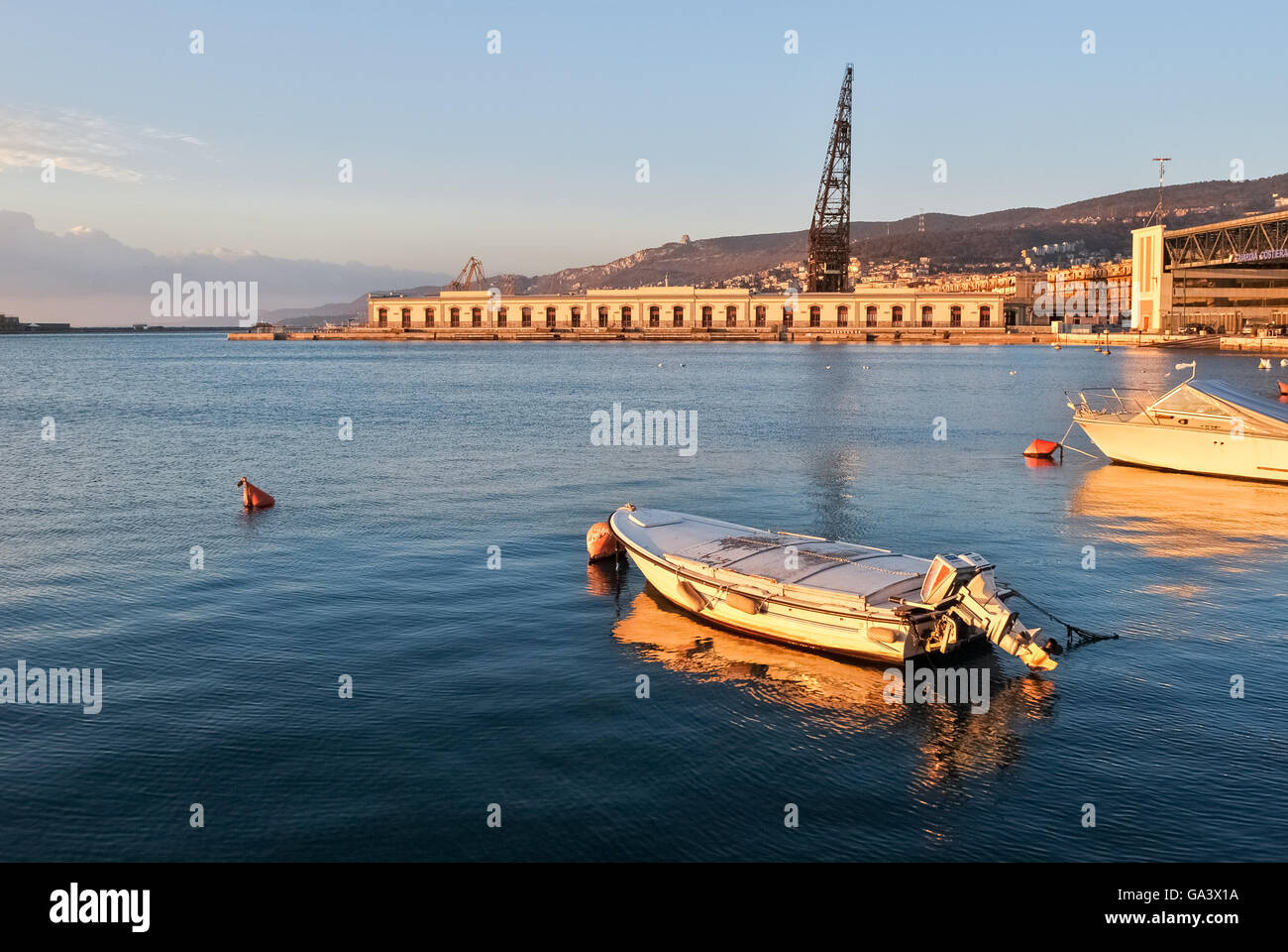 Boat trieste italy hi-res stock photography and images - Alamy