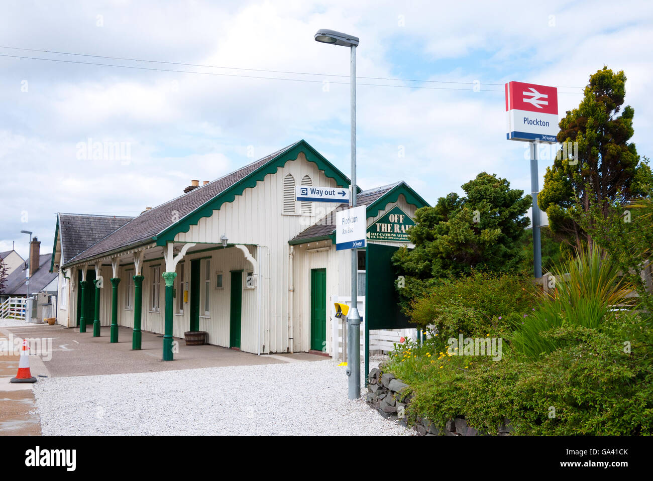 Plockton station hi-res stock photography and images - Alamy