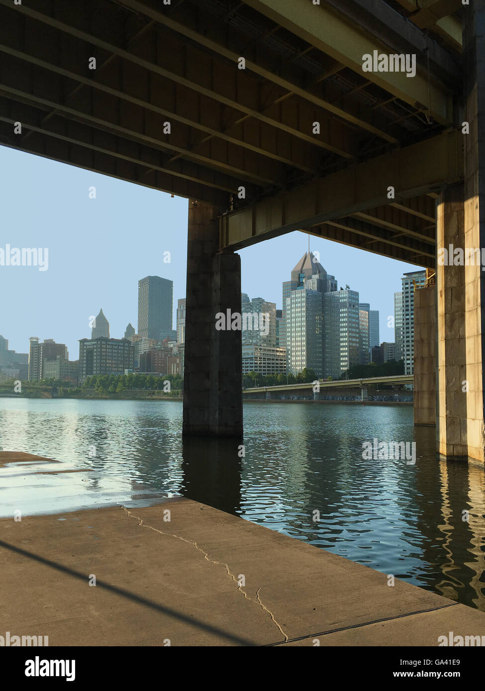 A Vertical view of bridge and Pittsburgh skyline Stock Photo - Alamy