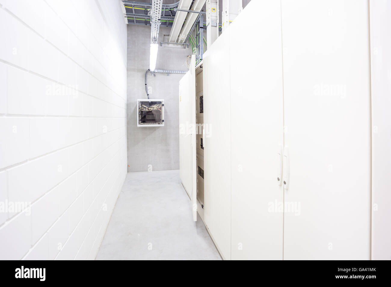 in the basement of an industrial building there is an room with ...