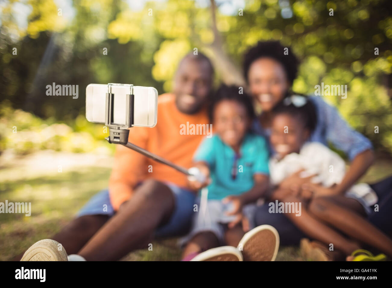 Happy family pictures hi-res stock photography and images - Alamy