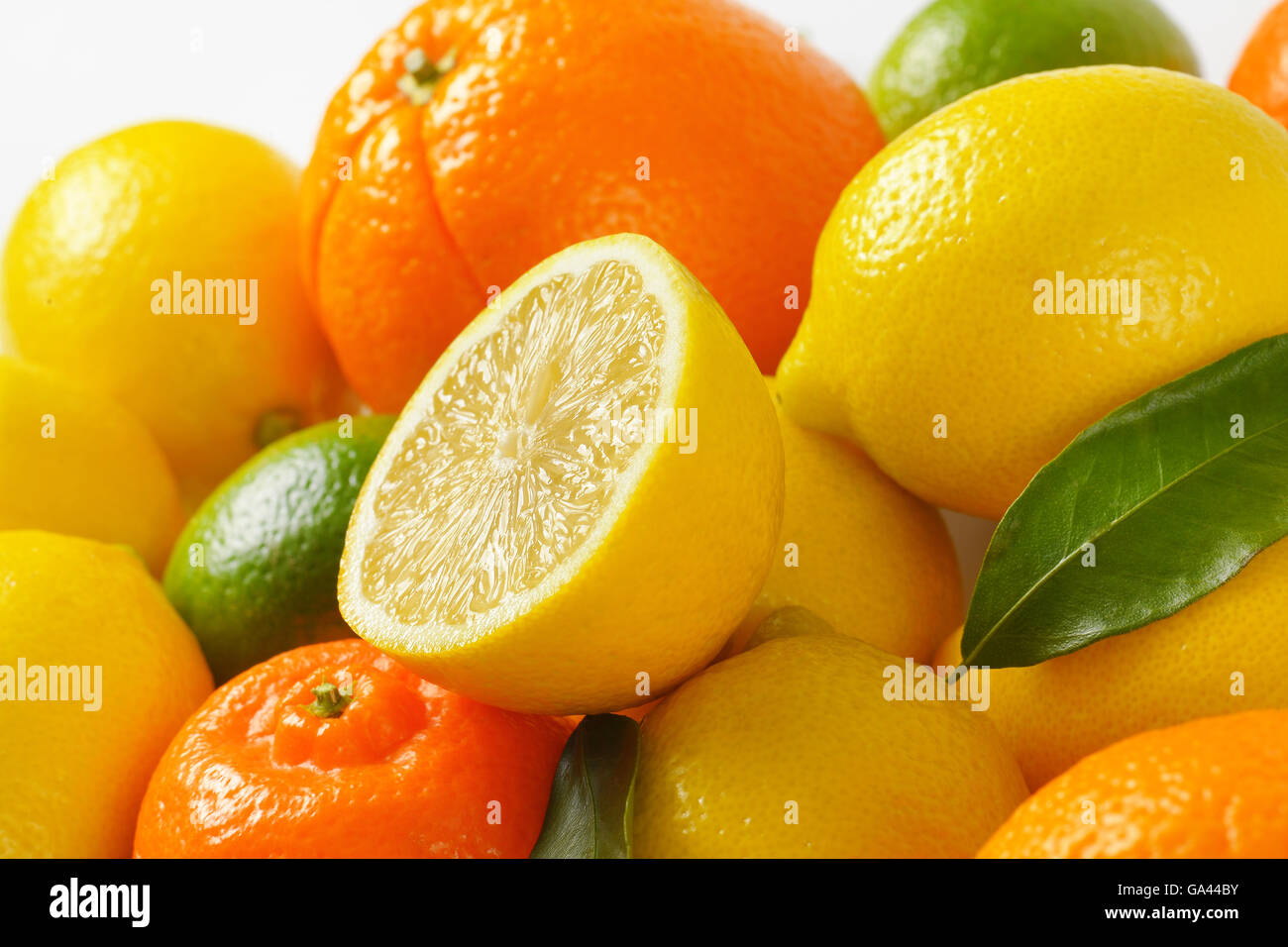 Cut citrus lemon orange close hi-res stock photography and images - Alamy