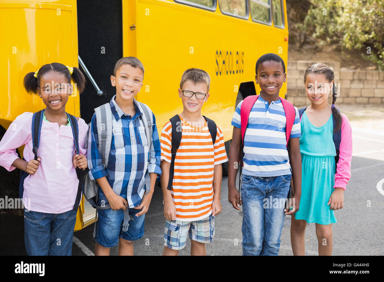 Kids school bus hi-res stock photography and images - Alamy