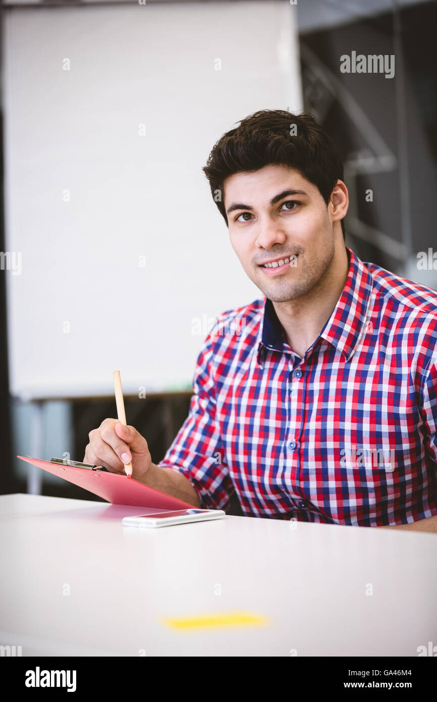 Editor note hi-res stock photography and images - Alamy