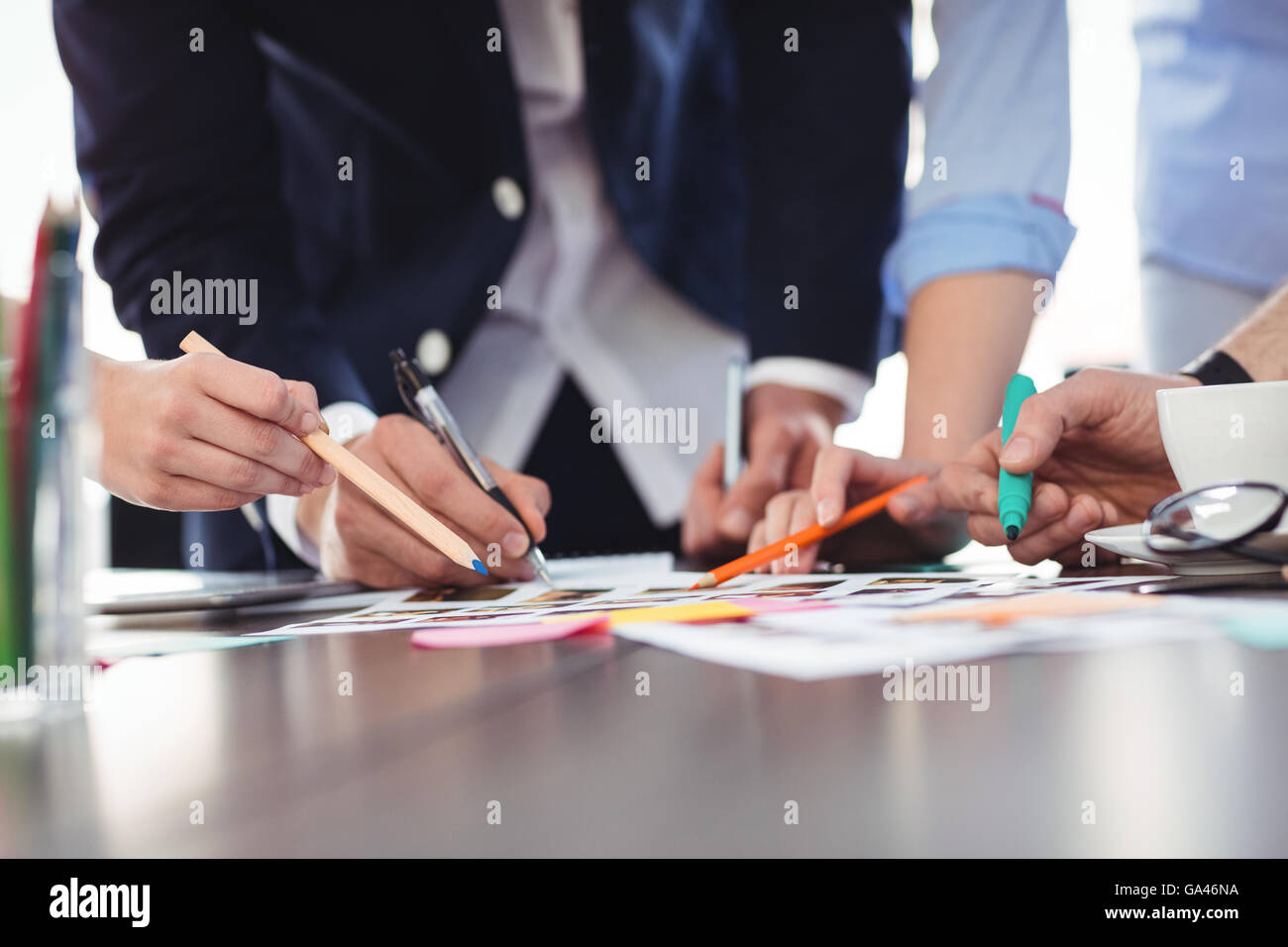 Documents on table hi-res stock photography and images - Alamy