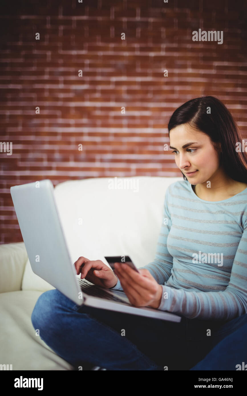 Beautiful woman money laptop hi-res stock photography and images - Alamy