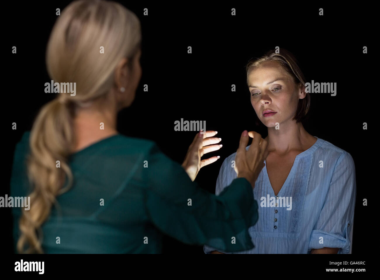 Hypnotist hi-res stock photography and images - Alamy