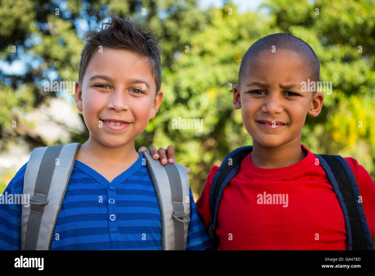 Happiness campus hi-res stock photography and images - Alamy