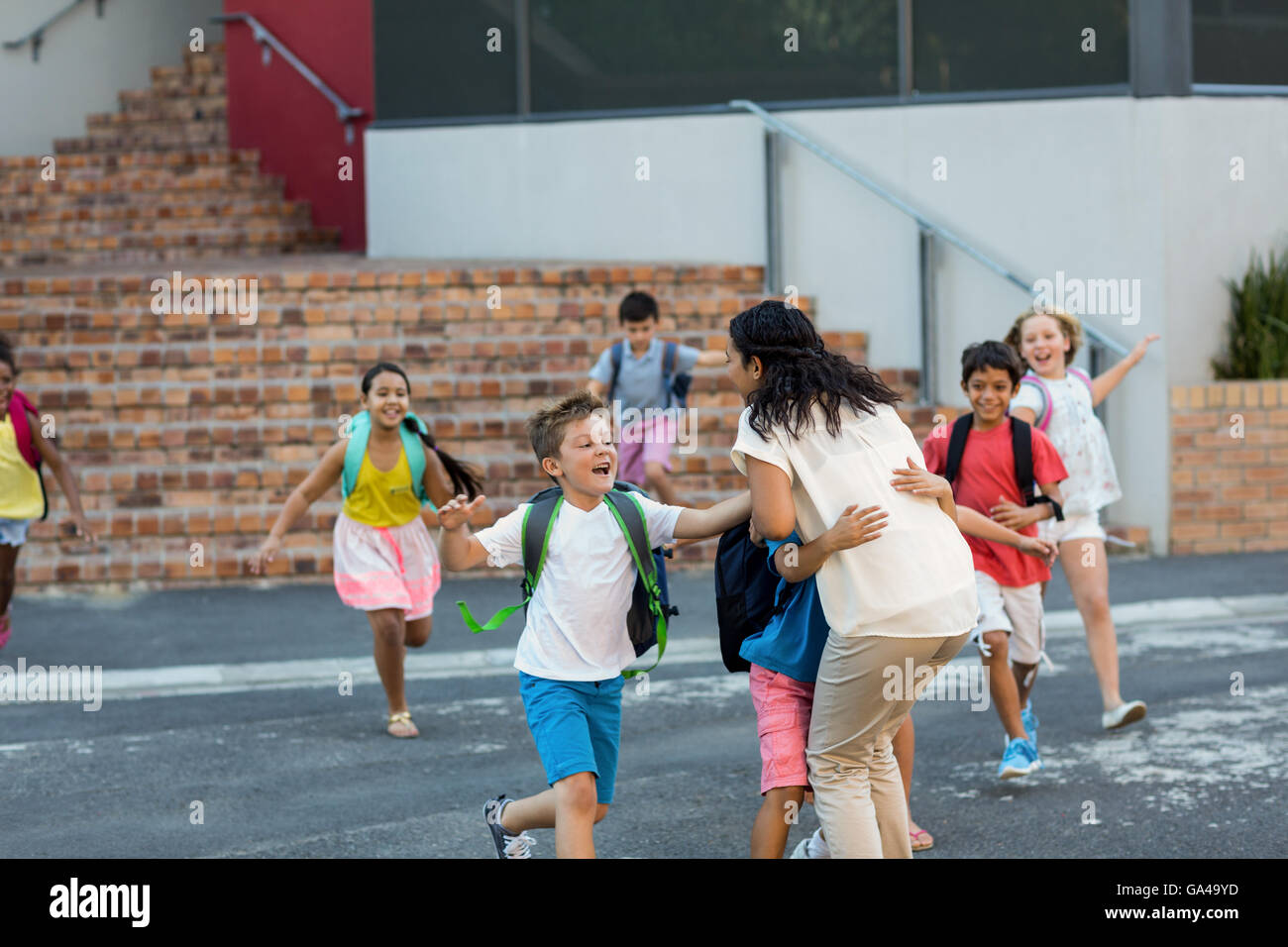Teenager happy running hi-res stock photography and images - Alamy