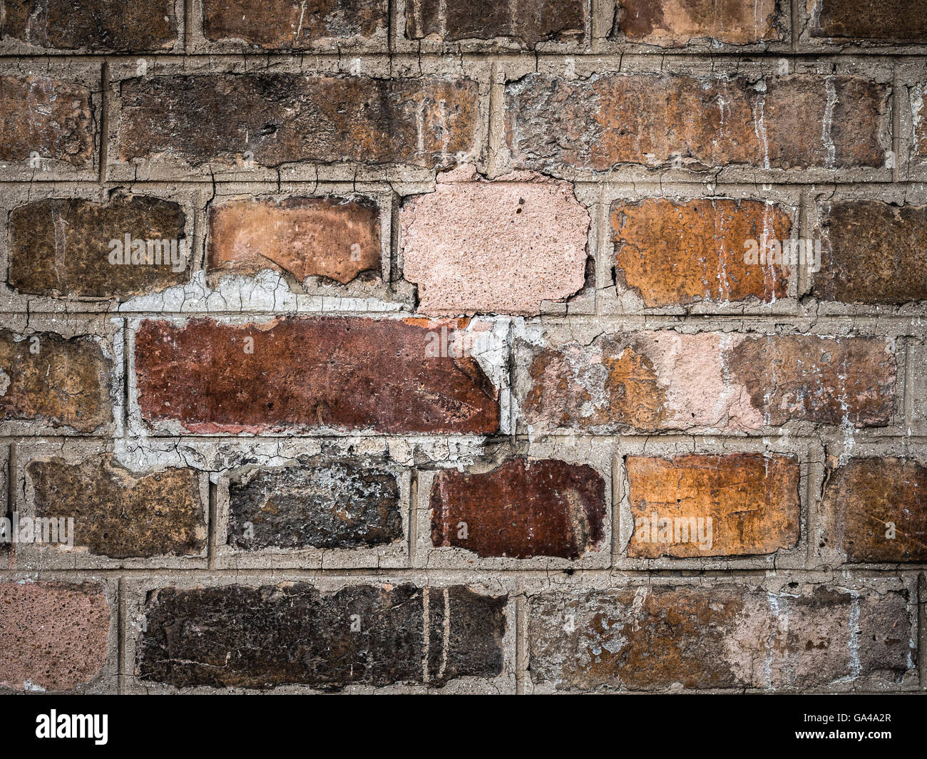 Dirty brick hi-res stock photography and images - Alamy