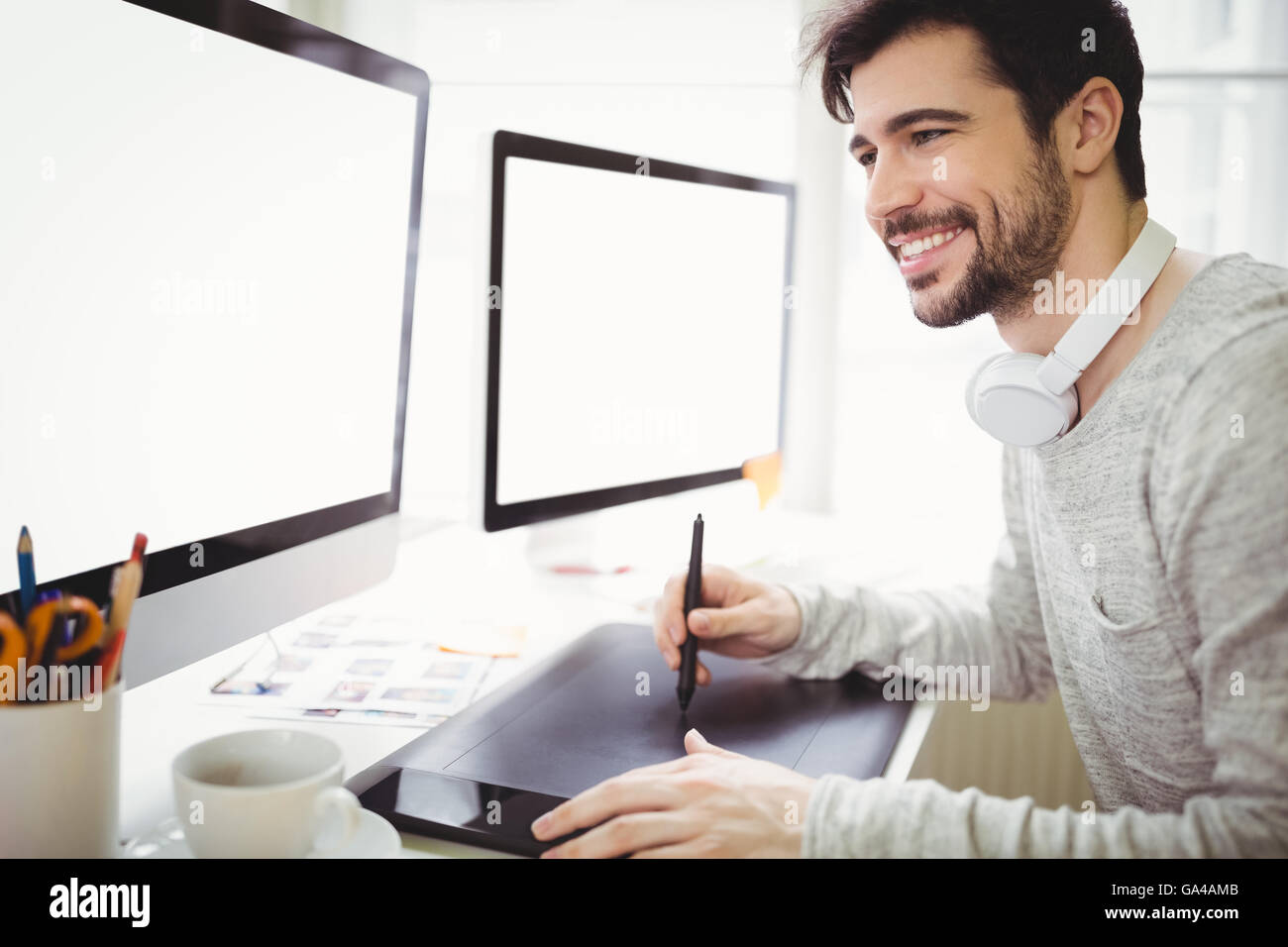 Smart computers hi-res stock photography and images - Alamy