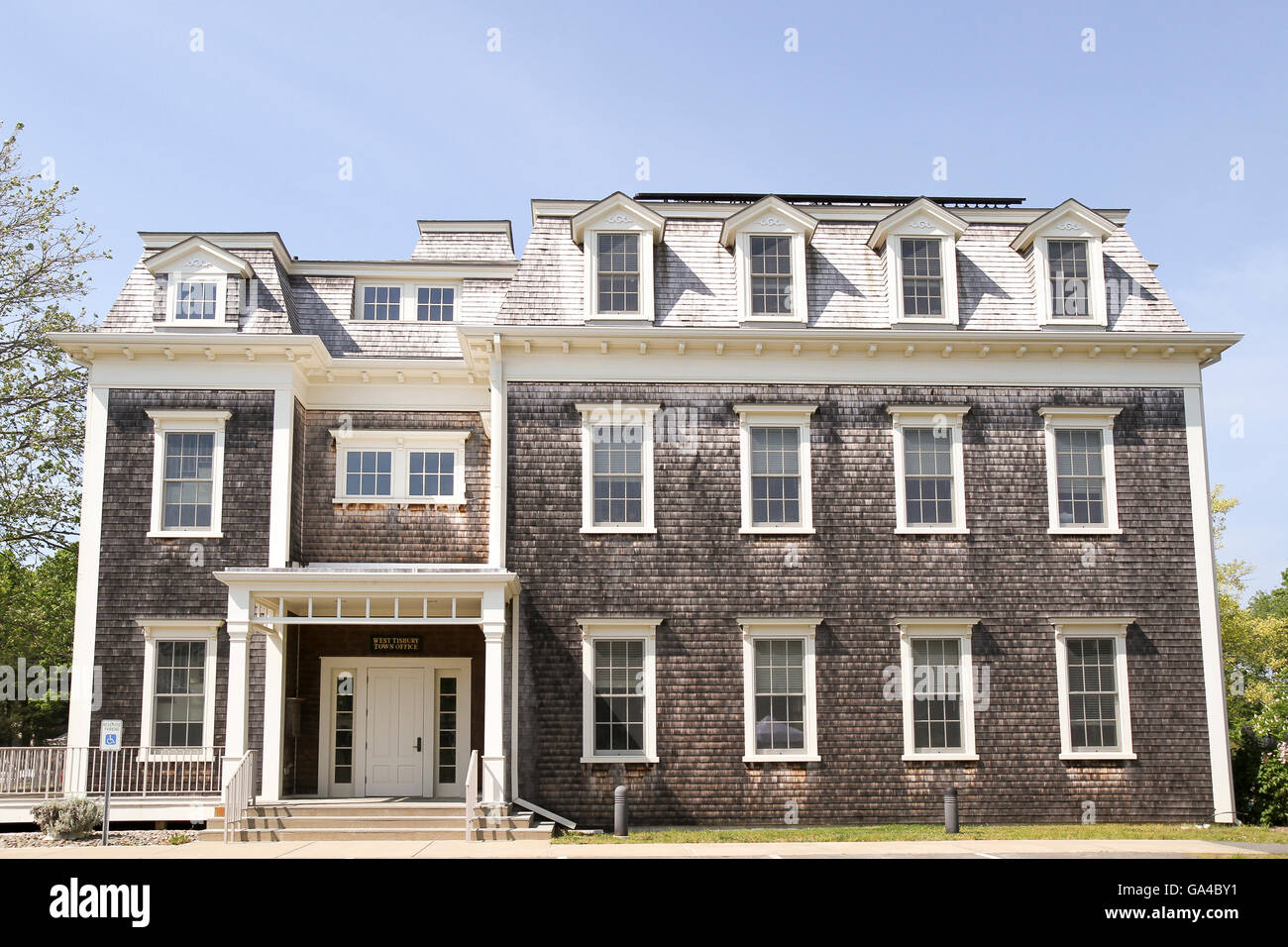 Tisbury town hall hi-res stock photography and images - Alamy