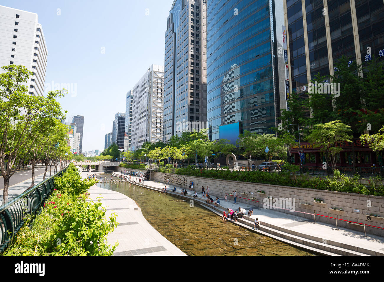 Cheonggyecheon stream in Seoul, South Korea Stock Photo - Alamy