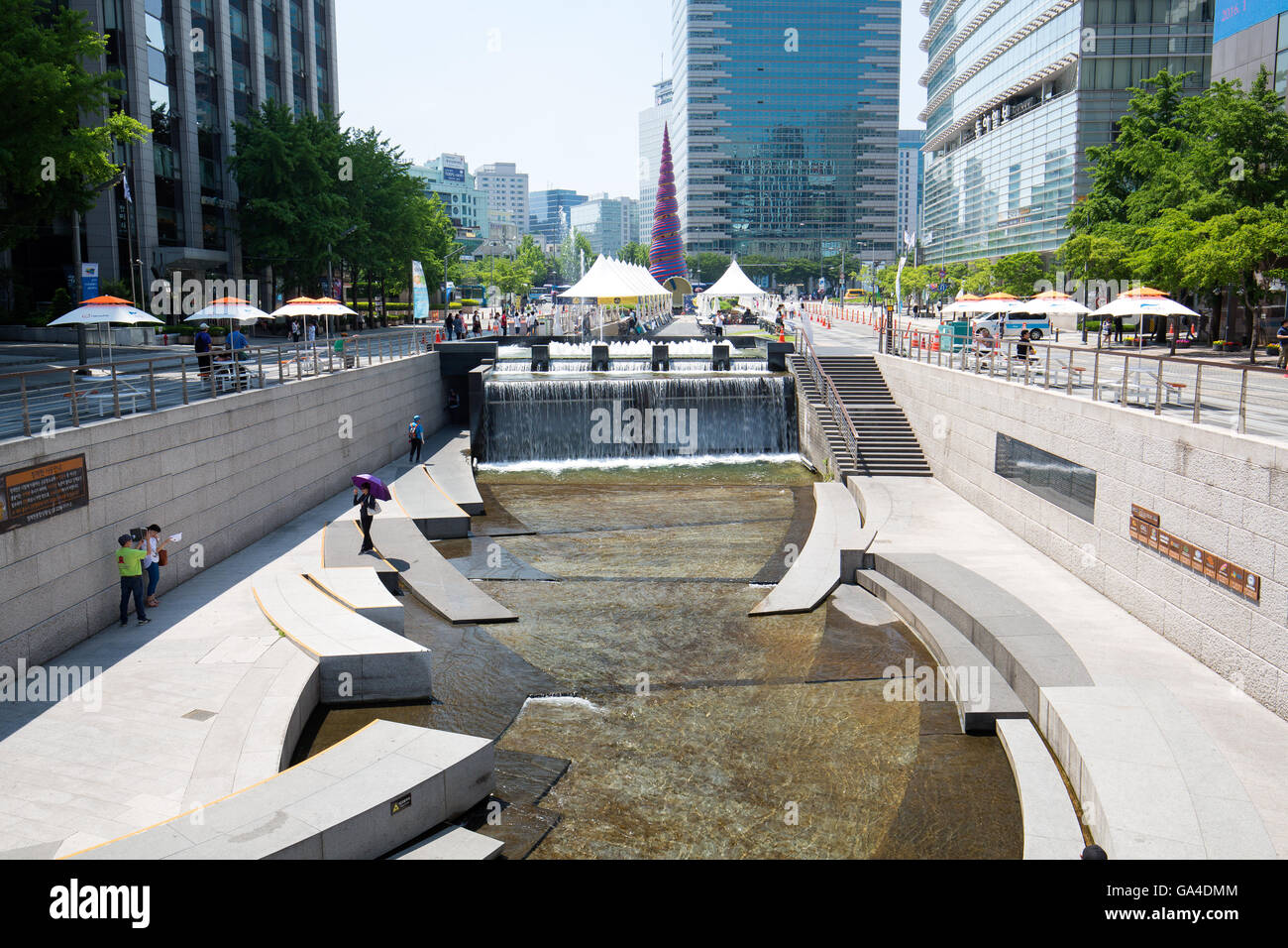 Cheonggyecheon stream in Seoul, South Korea Stock Photo - Alamy