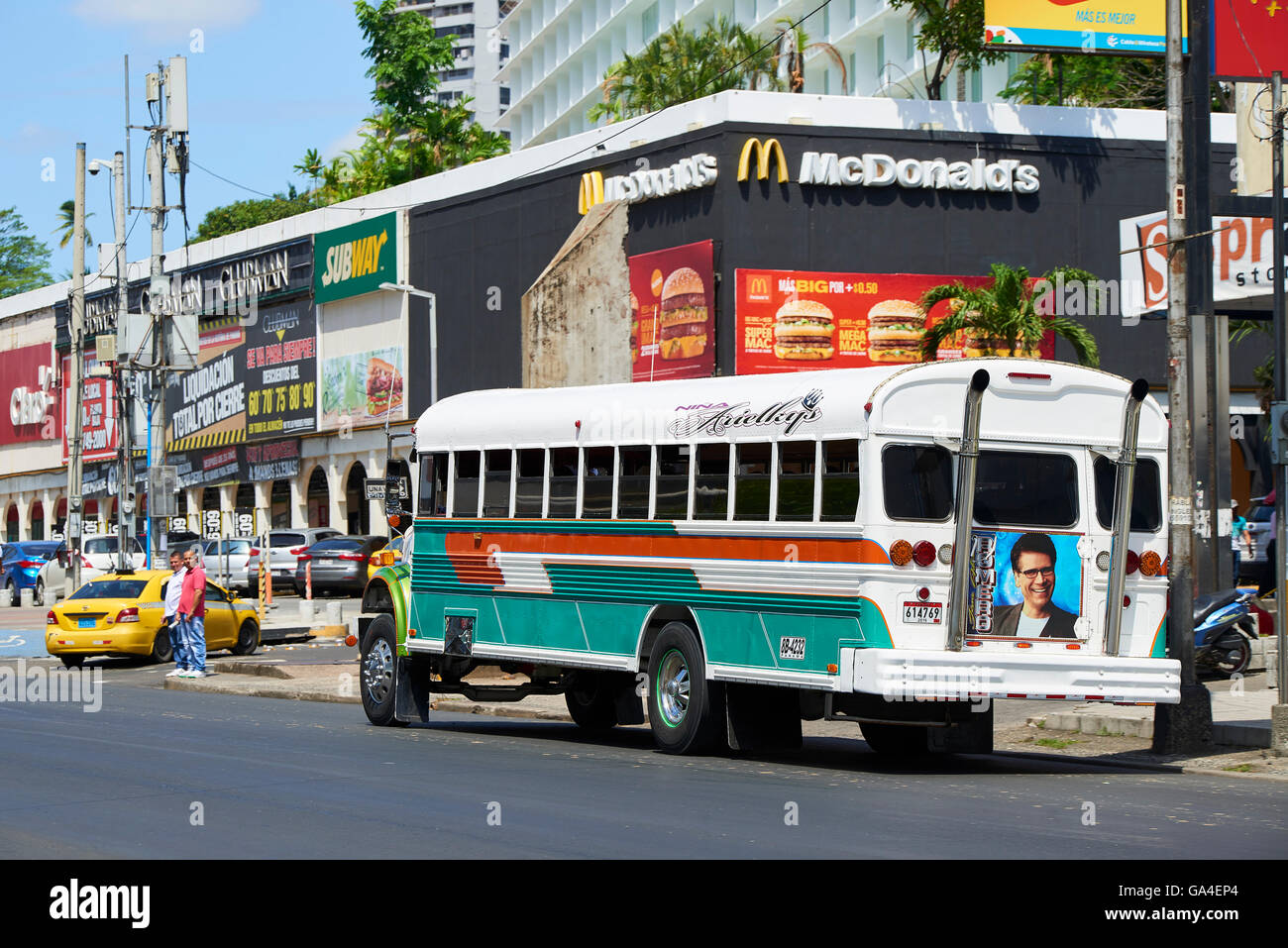 City bus america hi-res stock photography and images - Alamy
