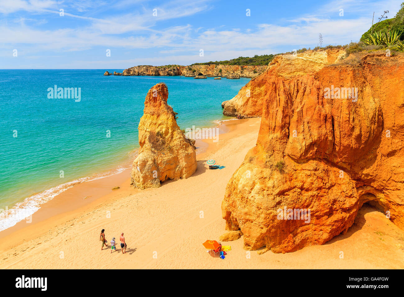 Praia da rocha hi-res stock photography and images - Alamy
