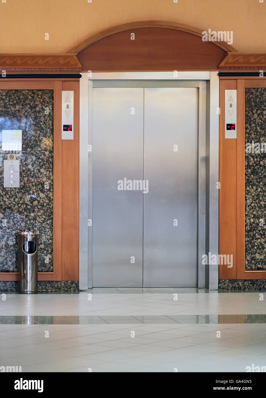Elevator interior mirror hi-res stock photography and images - Alamy