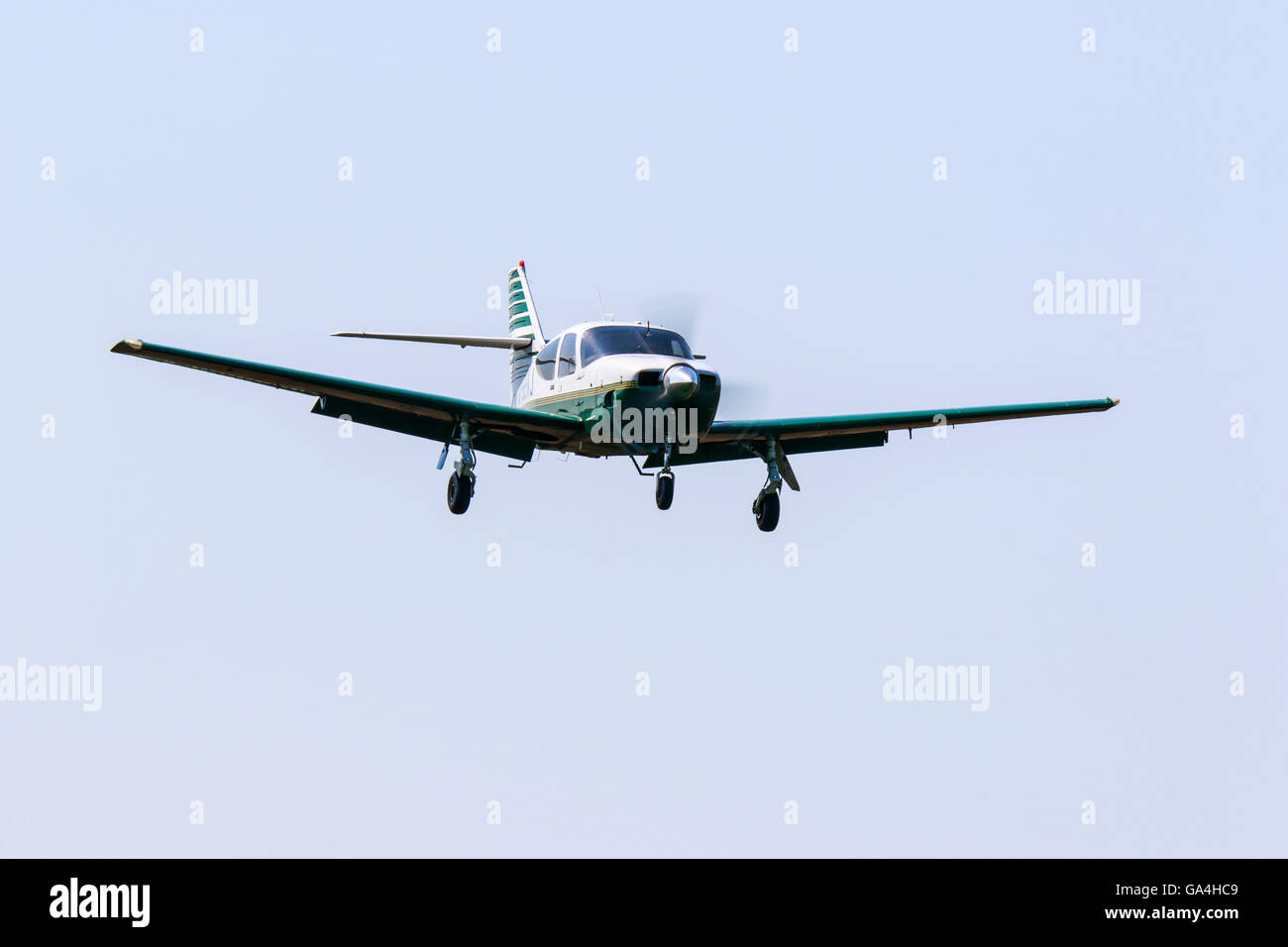 Rockwell Commander 112B G-BENJ landing at Sturgate Airfield Stock Photo ...