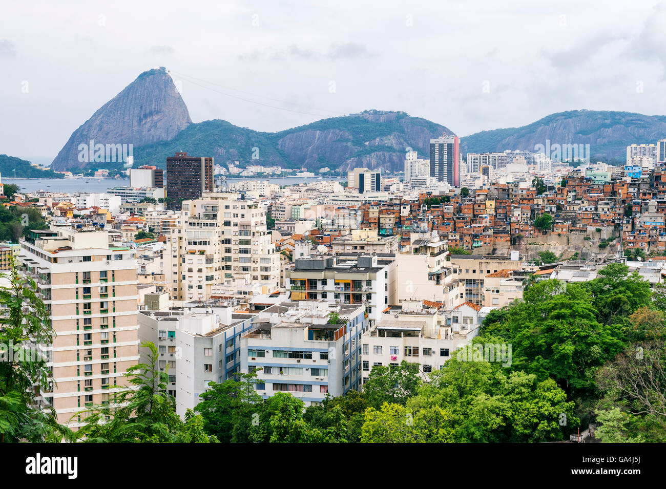 Gritty photograph hi-res stock photography and images - Alamy